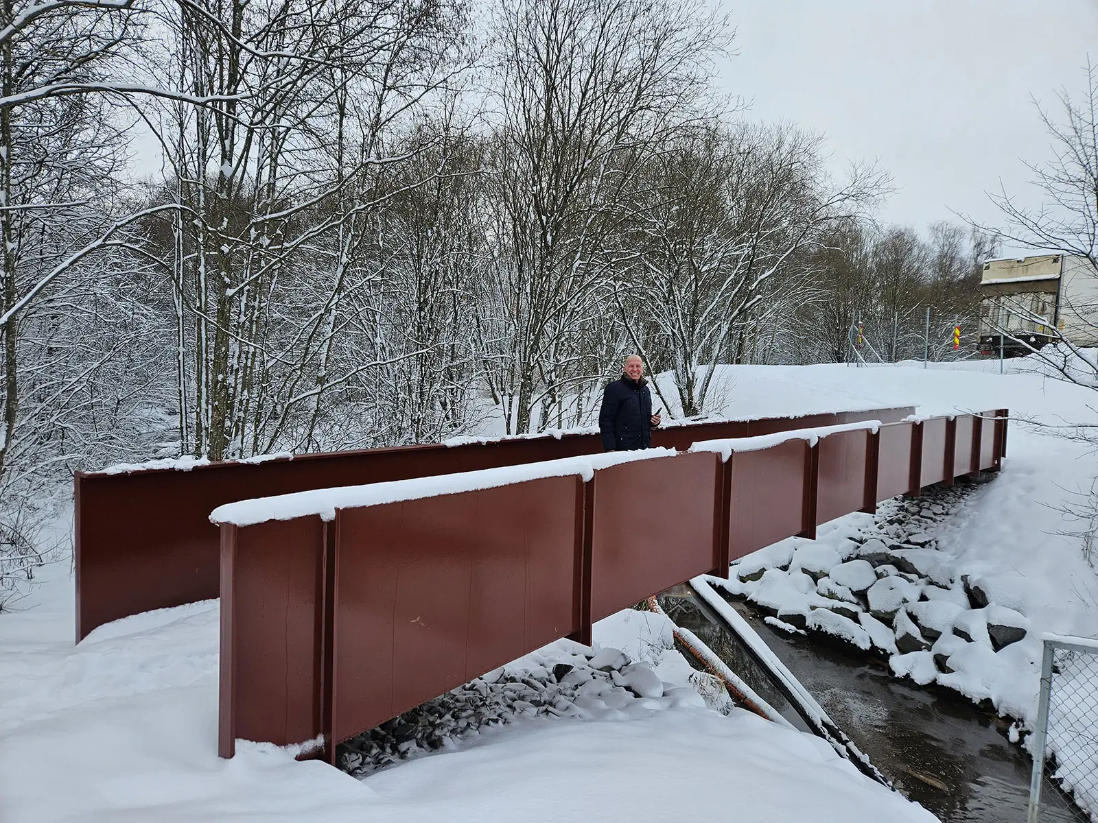 Breivollveien 25 – Prosjektering av tursti og stålbru over Alnaelva • SSAS